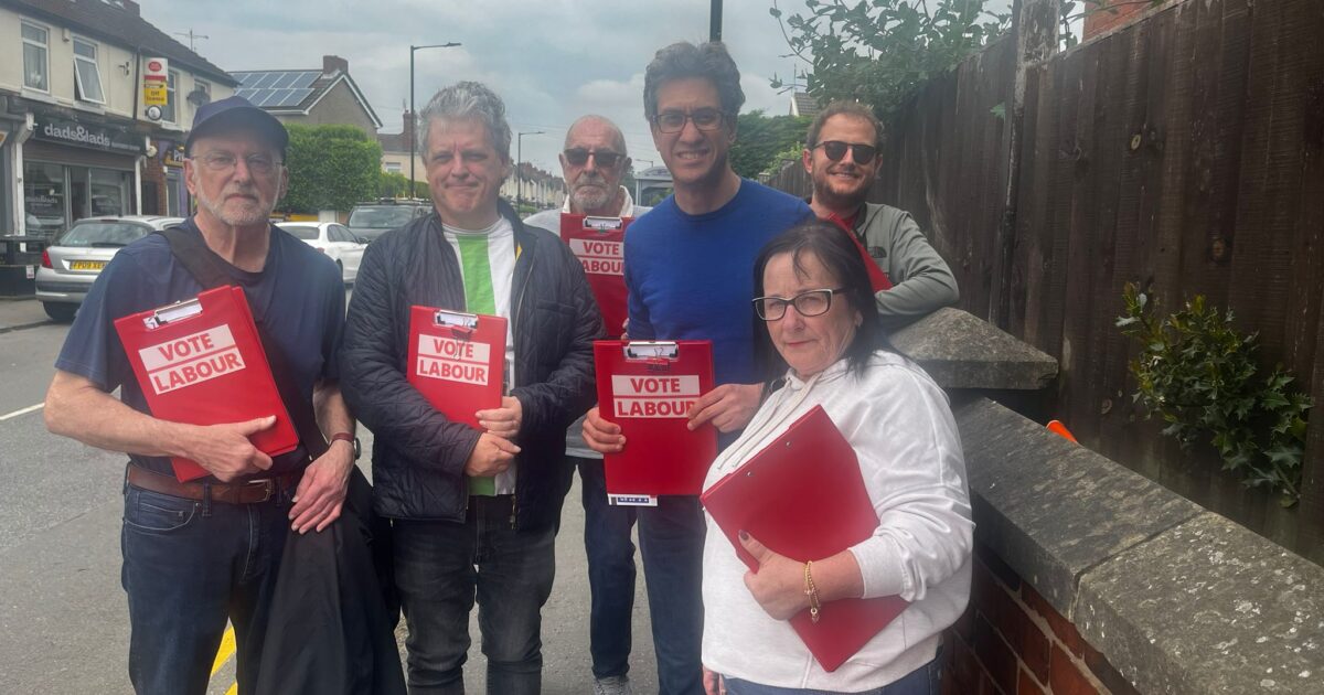 Canvassing in Carcroft - Ed Miliband